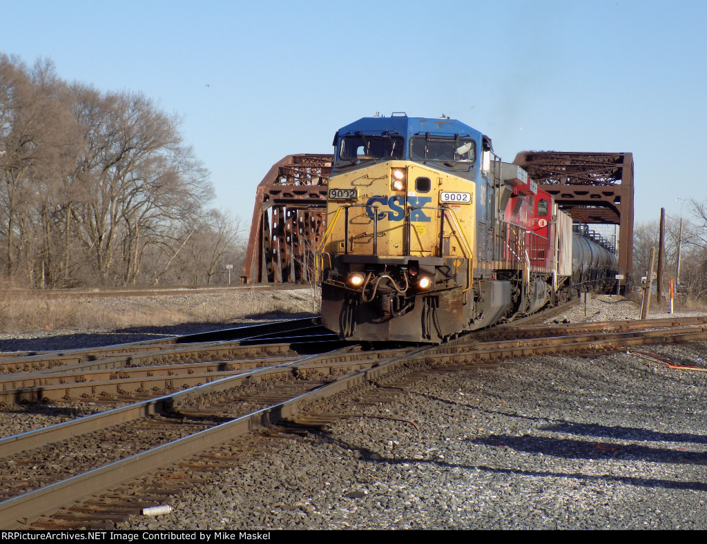 CSX 9002